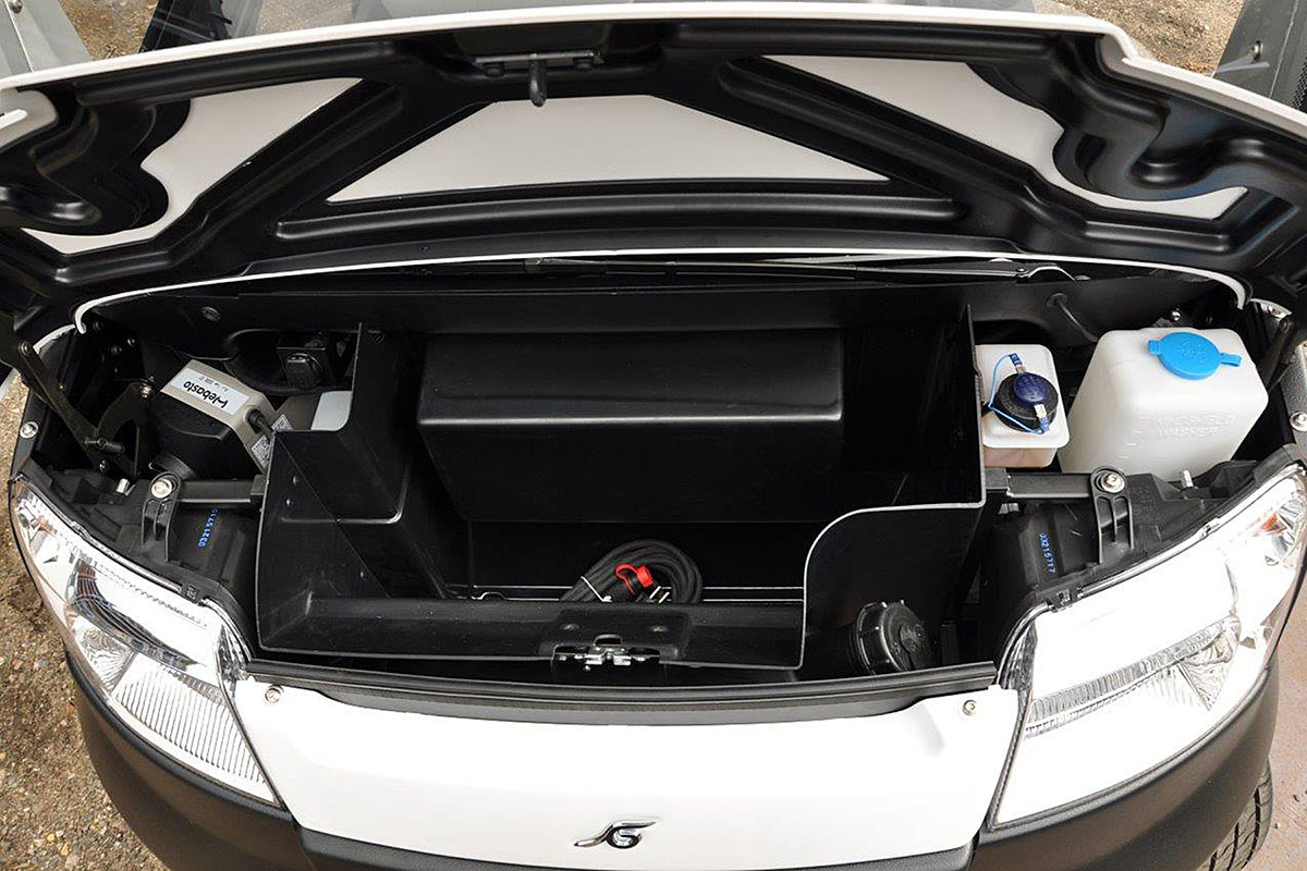 Utility Vehicles - Electric transport of goods and/or persons